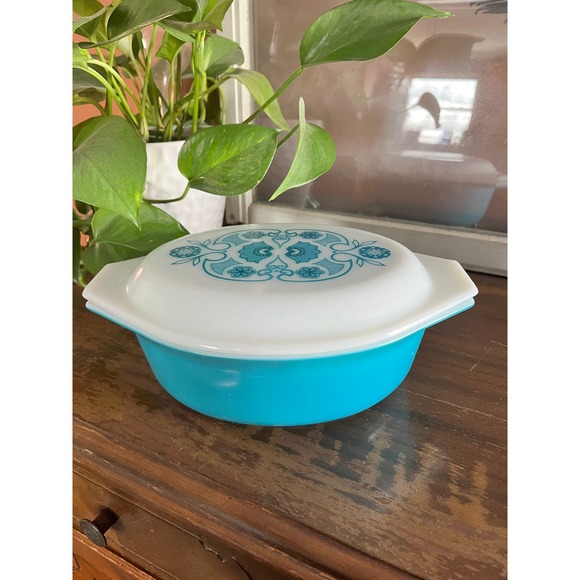 Pyrex | Kitchen | Vintage Pyrex Blue Horizon Turquoise Oval Covered ...